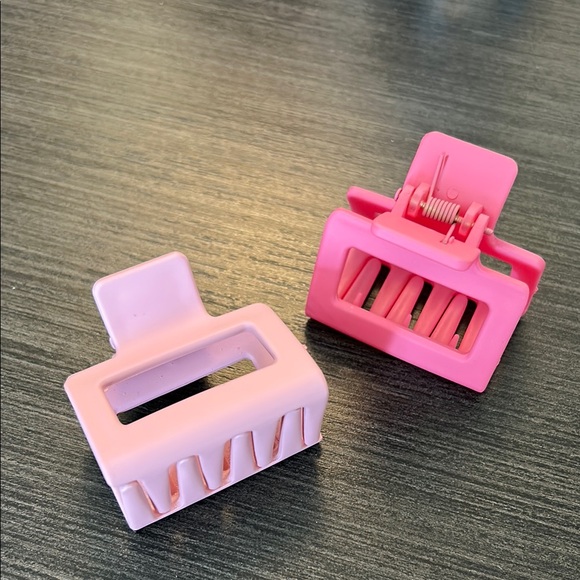 Ulta Beauty | Accessories | Set Of 2 Pink And Light Pink Hair Claw ...
